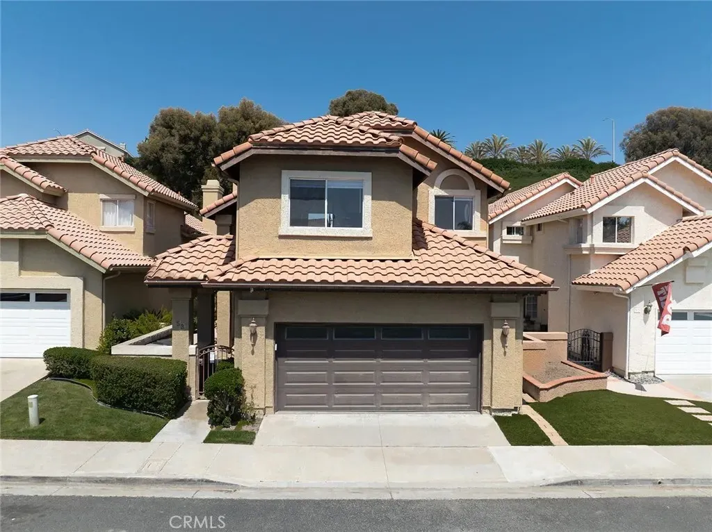53 Albergar St, San Clemente, CA 92672 | MLS SR25183727 | Listing ...