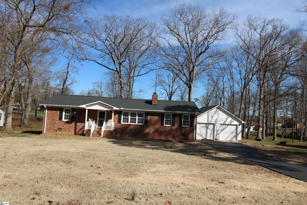 105 Hilldale Drive, Boiling Springs, SC 29316, MLS #1521691 - Howard Hanna