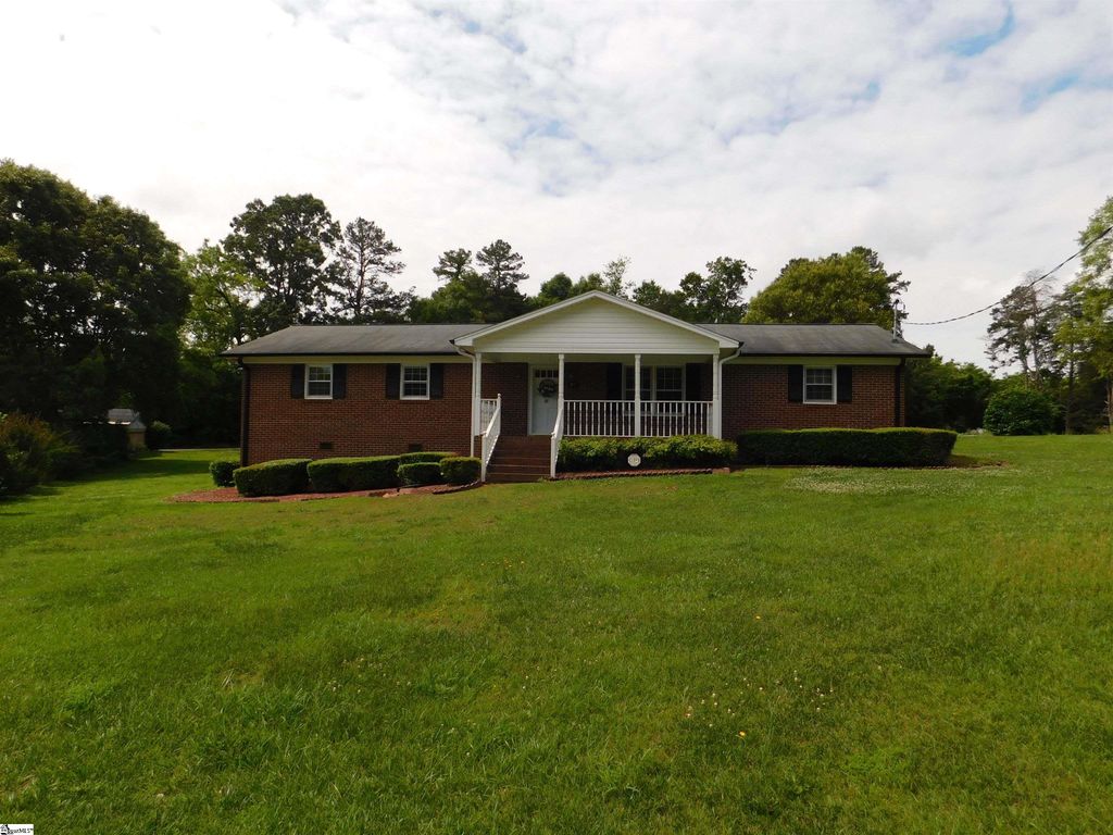 21 Charles Drive, Wellford, SC 29385, MLS #1499286 - Howard Hanna
