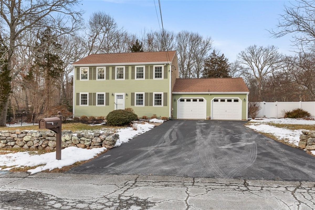 20 N Christopher Ave, Tiverton, RI 02878 - Stessa