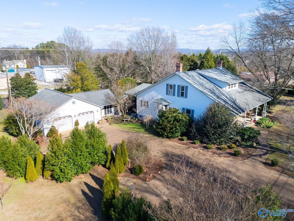 779 NE Old Gurley Road, Huntsville, AL 35811 | MLS 21909743 | Listing ...