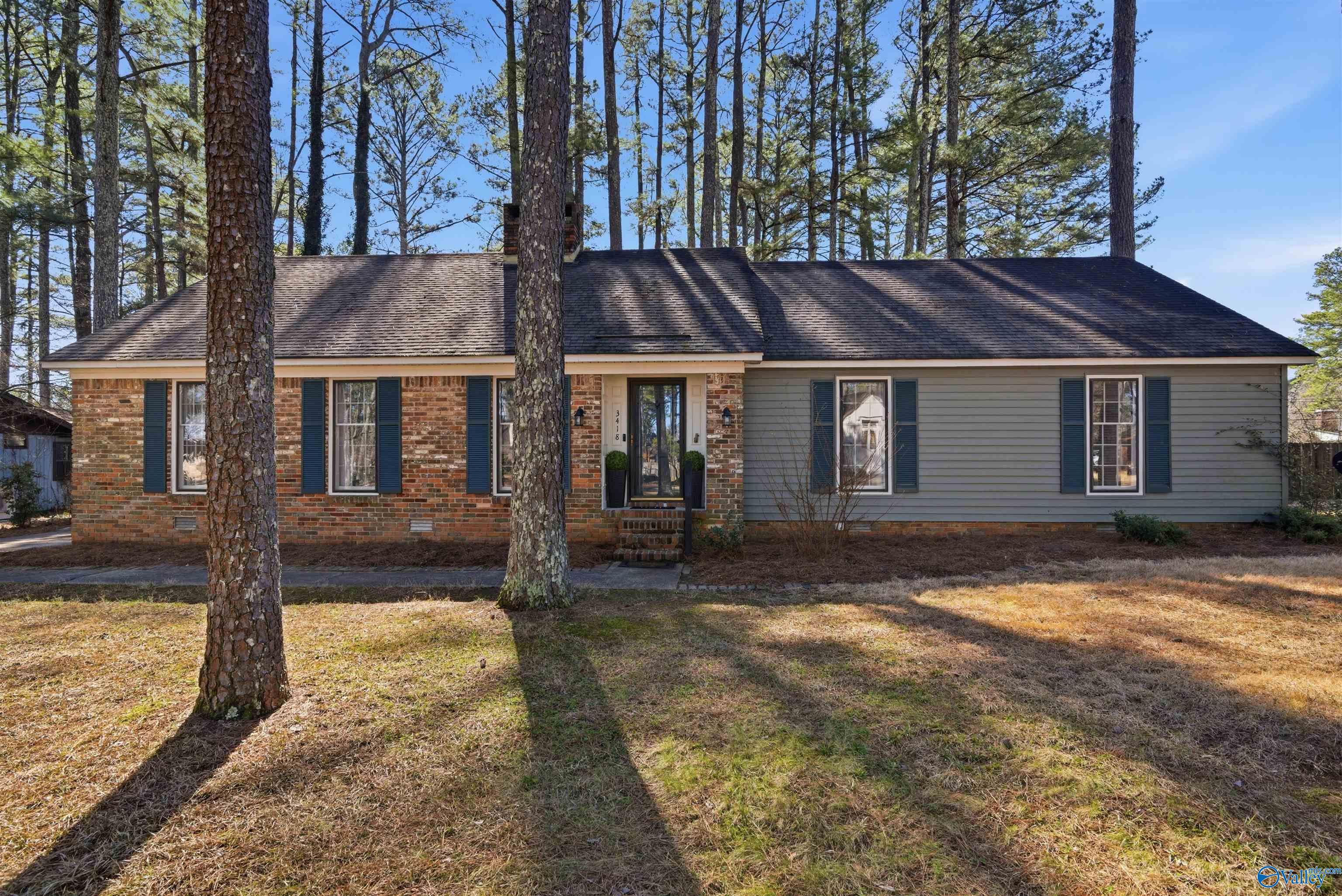 3418 Tanglewood Drive, Decatur, AL 35603 | MLS 21910080 | Listing ...