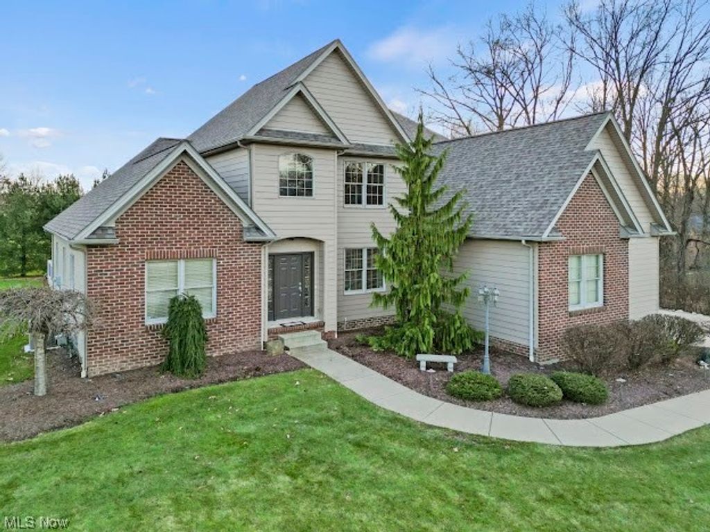 8005 Briarwood Court, Canfield, OH 44406, MLS #5005892 - Howard Hanna