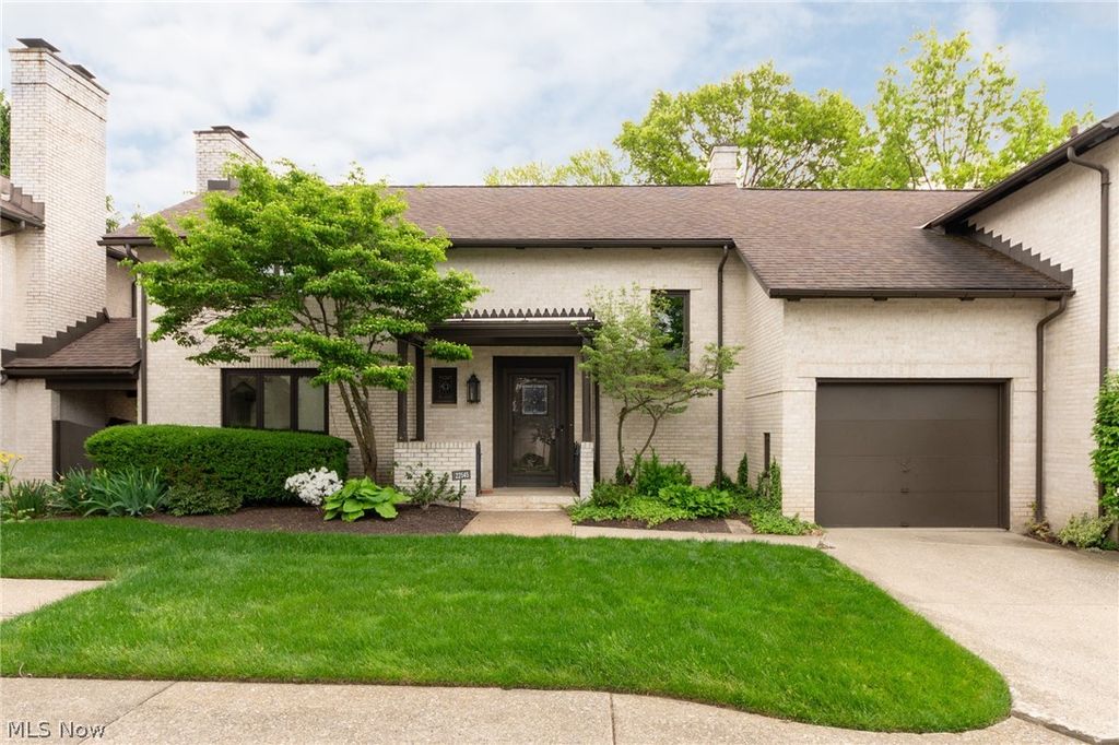 22545 Detroit Road 4, Rocky River, OH 44116, MLS #5036224 - Howard Hanna