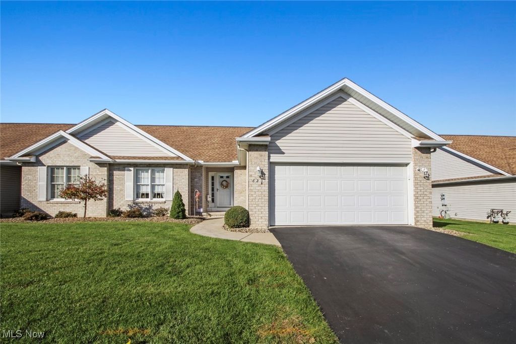 825 Auburn Hills Drive B, Boardman, OH 44512, MLS #5080170 - Howard Hanna