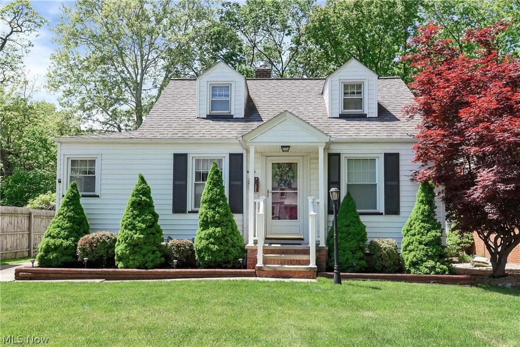 6456 Maplecrest Avenue, Parma Heights, OH 44130, MLS #5037597 - Howard Hanna