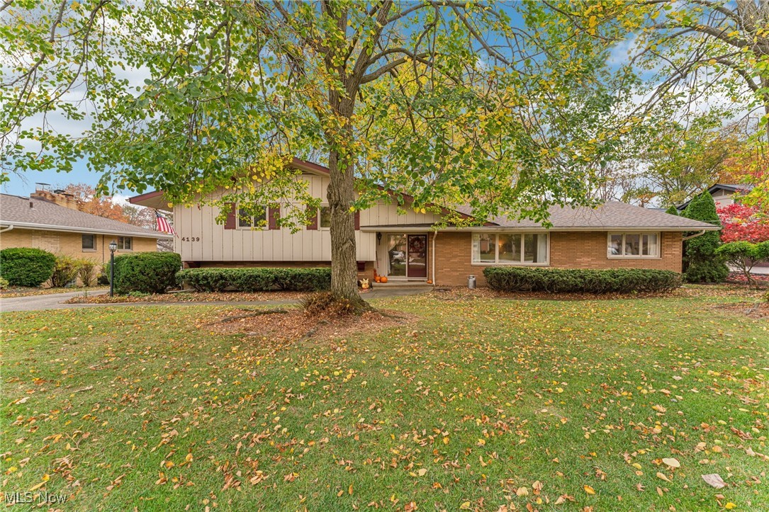 4139 W Valley Drive, Fairview Park OH Real Estate Listing | exitrealty.com®