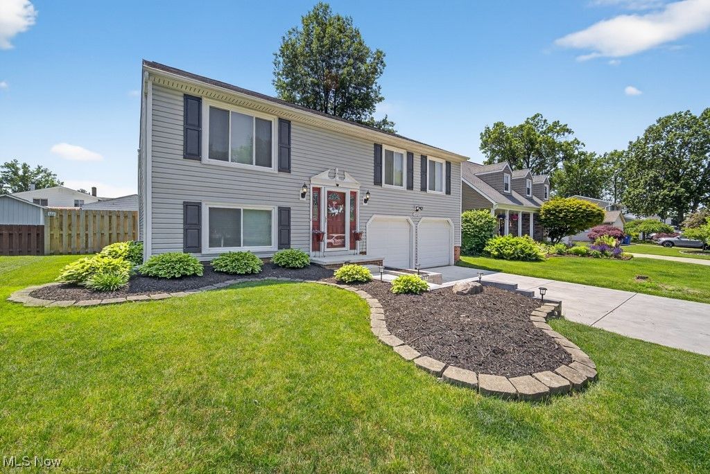 5443 Oak Ridge Drive, Willoughby, OH 44094, MLS #5130975 - Howard Hanna