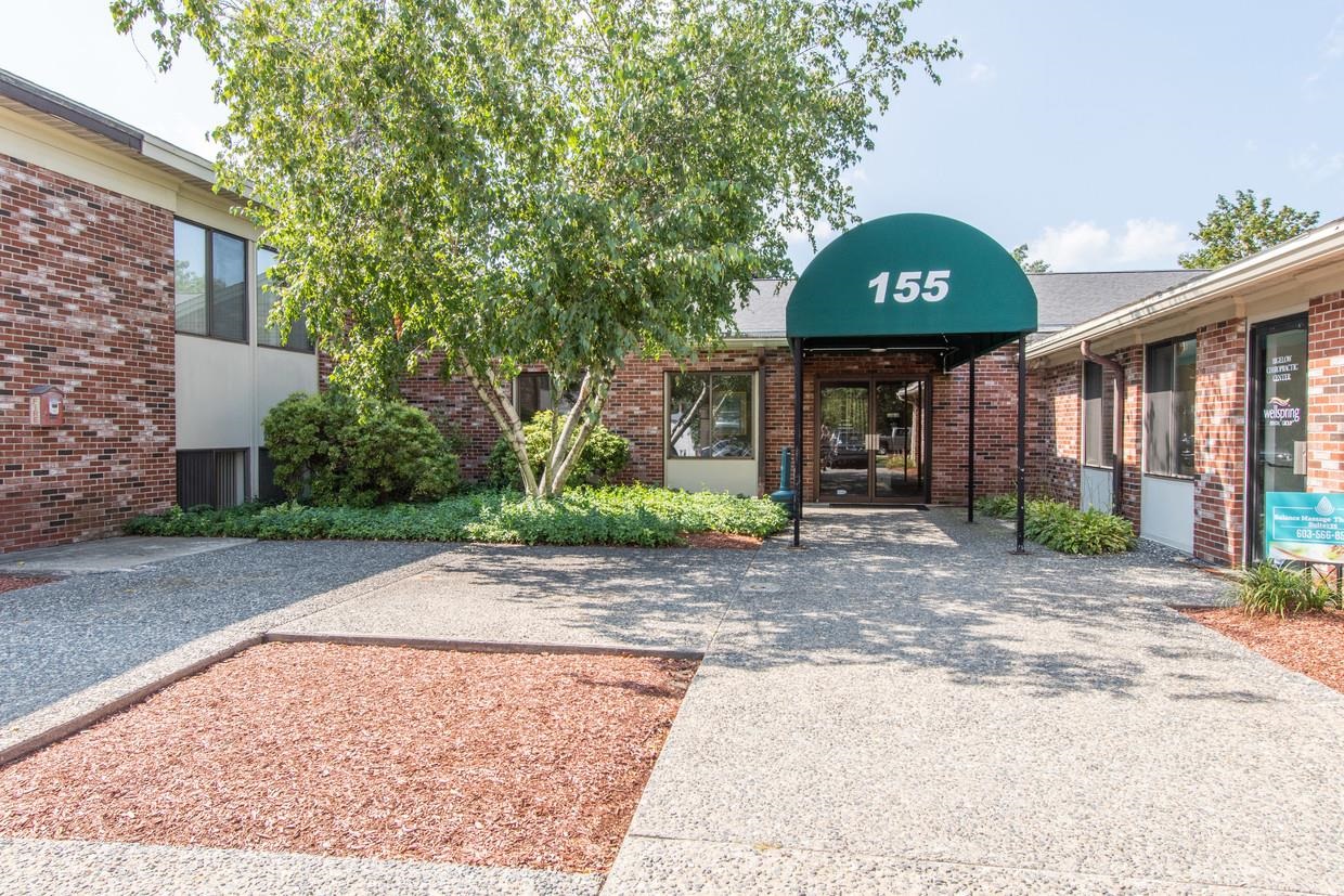 155 Main Dunstable Road Unit 220, Nashua, NH 03060 | MLS 4980845 ...