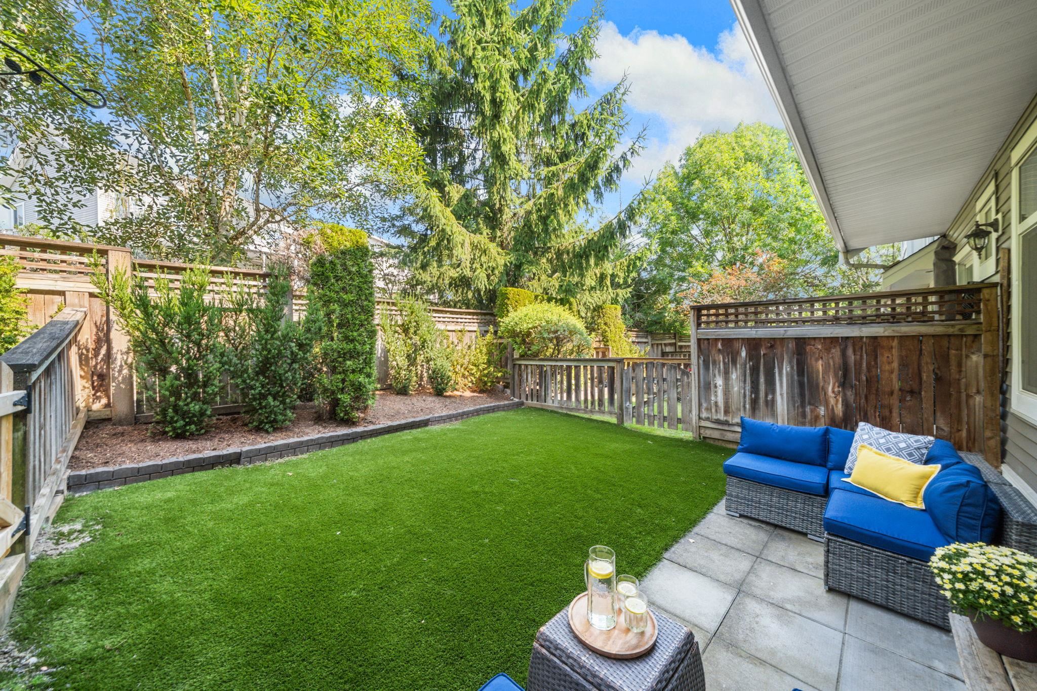 150 20449 66 Avenue Nature S Landing Langley Townhome For Sale In Langley R3054740 Rennie