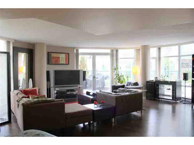 190 Cooper's Mews, Quay West, Vancouver | Townhome for Sale in ...