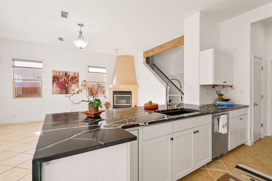 4725 Sundial Way, Santa Fe, NM 87507 for sale - Stessa