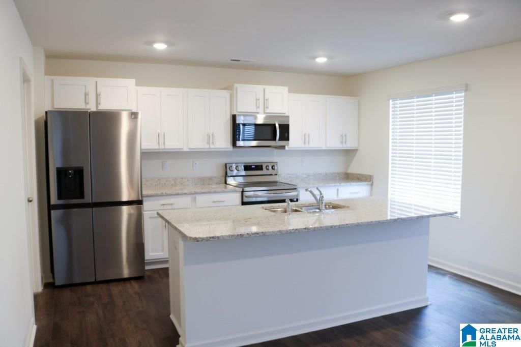 17922 April Leigh Circle, Vance, AL 35490 | MLS 21390560 | Listing ...