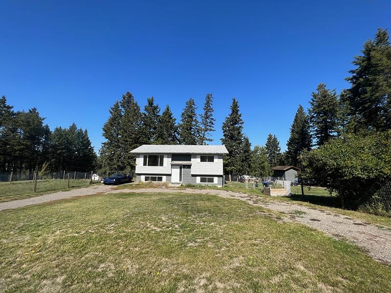 4705 Scott Road 108 Mile Ranch | House for Sale in 108 Mile Ranch ...