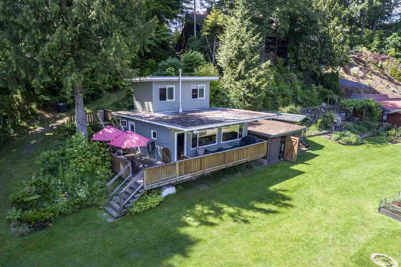 21433 Lakeview Crescent, Kawkawa Lake, Hope | House for Sale in Hope ...