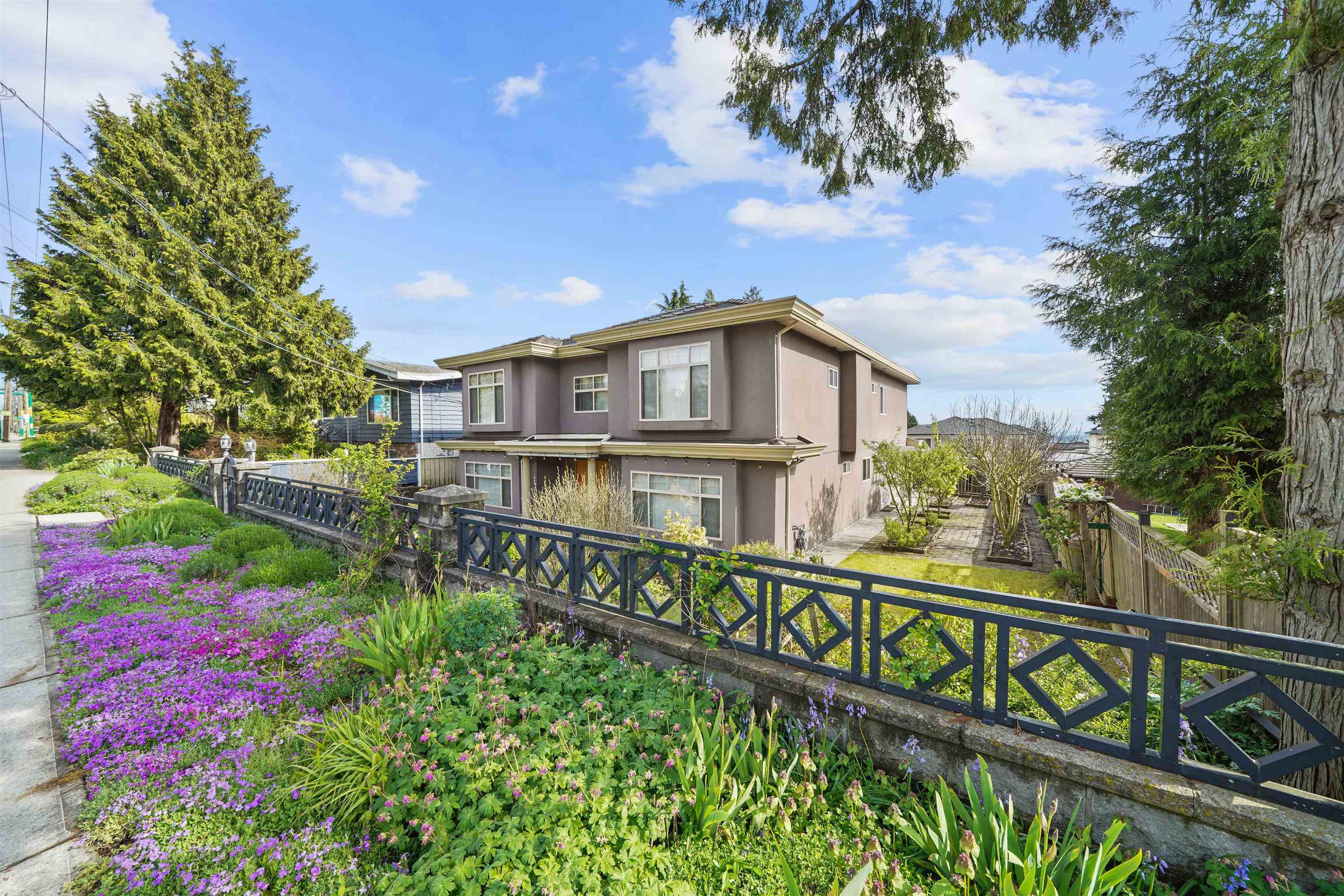 4842 Rumble Street Burnaby | House for Sale in Burnaby | R2879631 | rennie