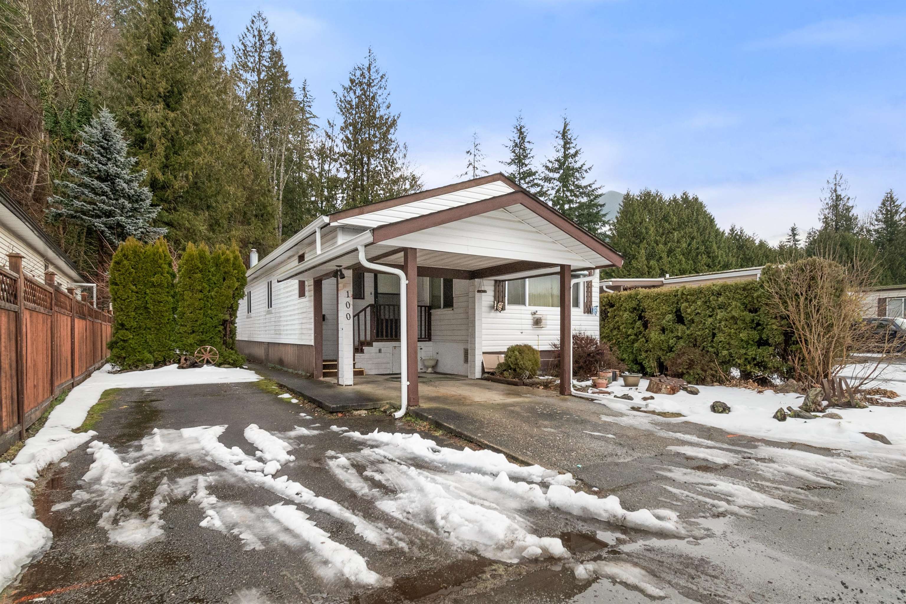 100-46511 Chilliwack Lake Road, Baker Trails Village, Chilliwack ...