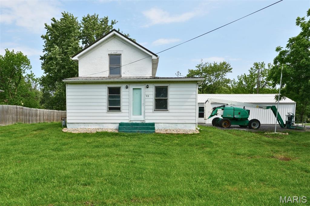 Gillespie, Homes For Sale | REMAX