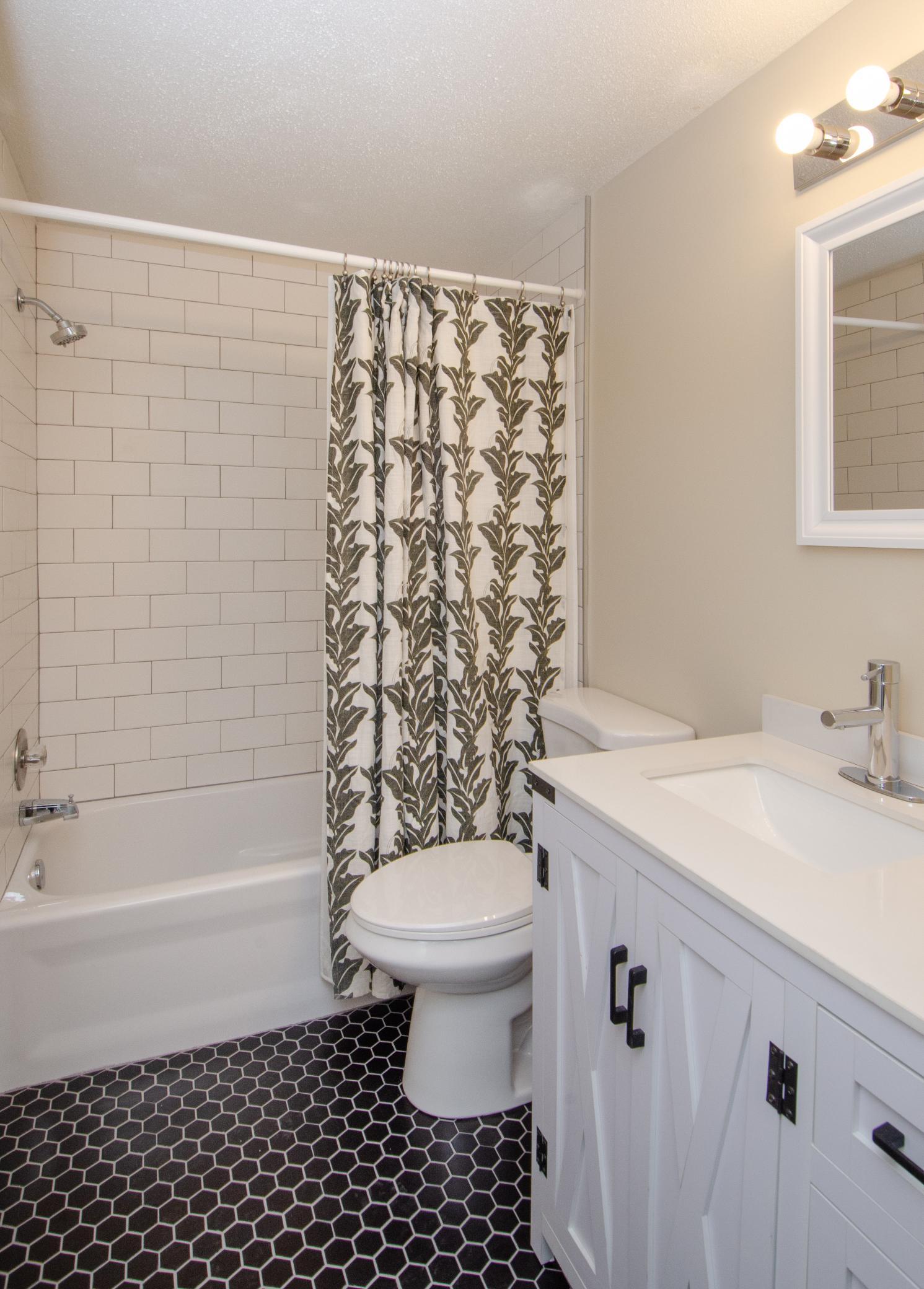 4542 Cedar Lake S Road 6, Saint Louis Park MN Real Estate Listing | exitrealty.com®