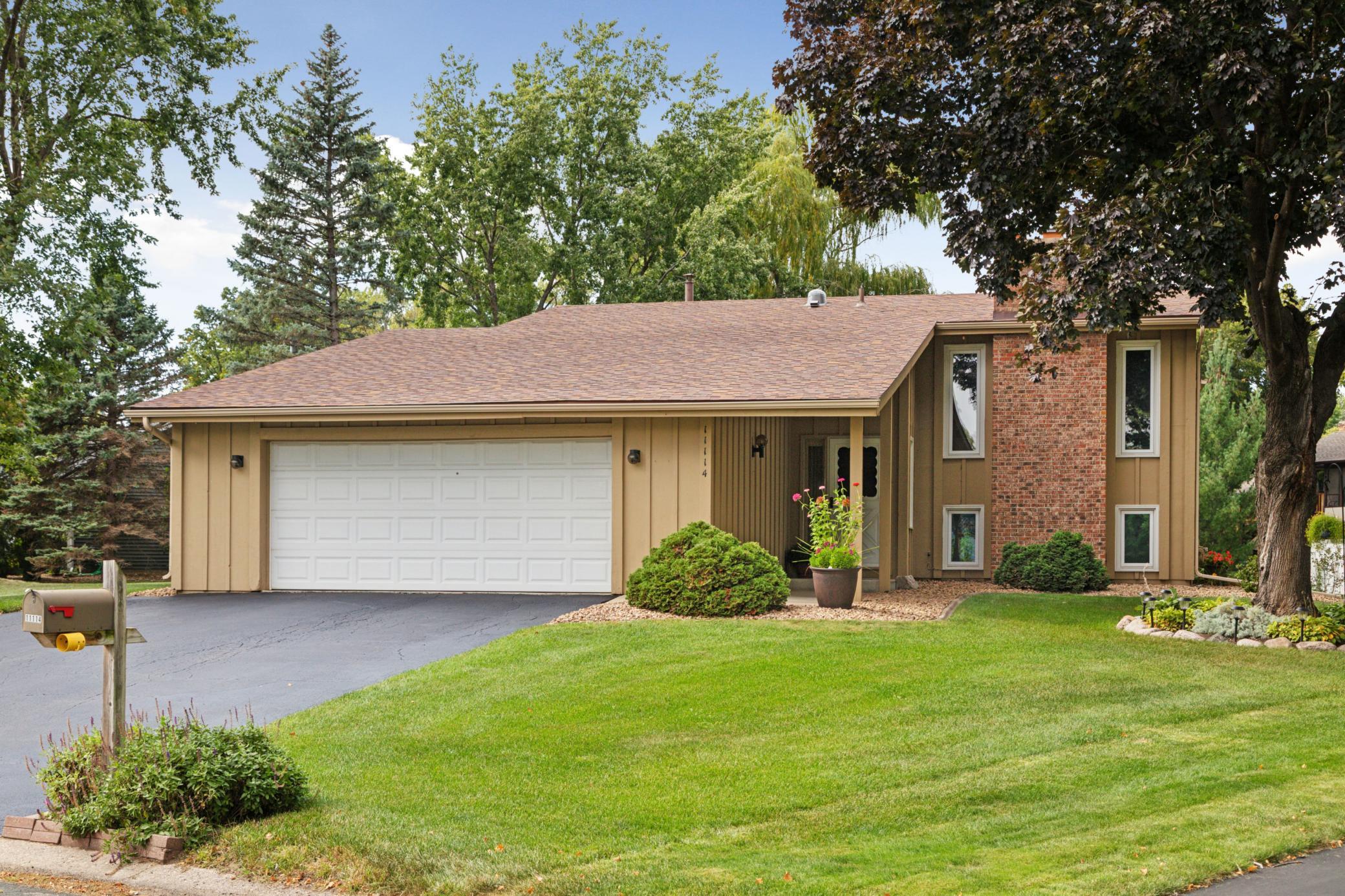 11114 STANLEY CIR, MINNEAPOLIS, MN 55437 | REMAX