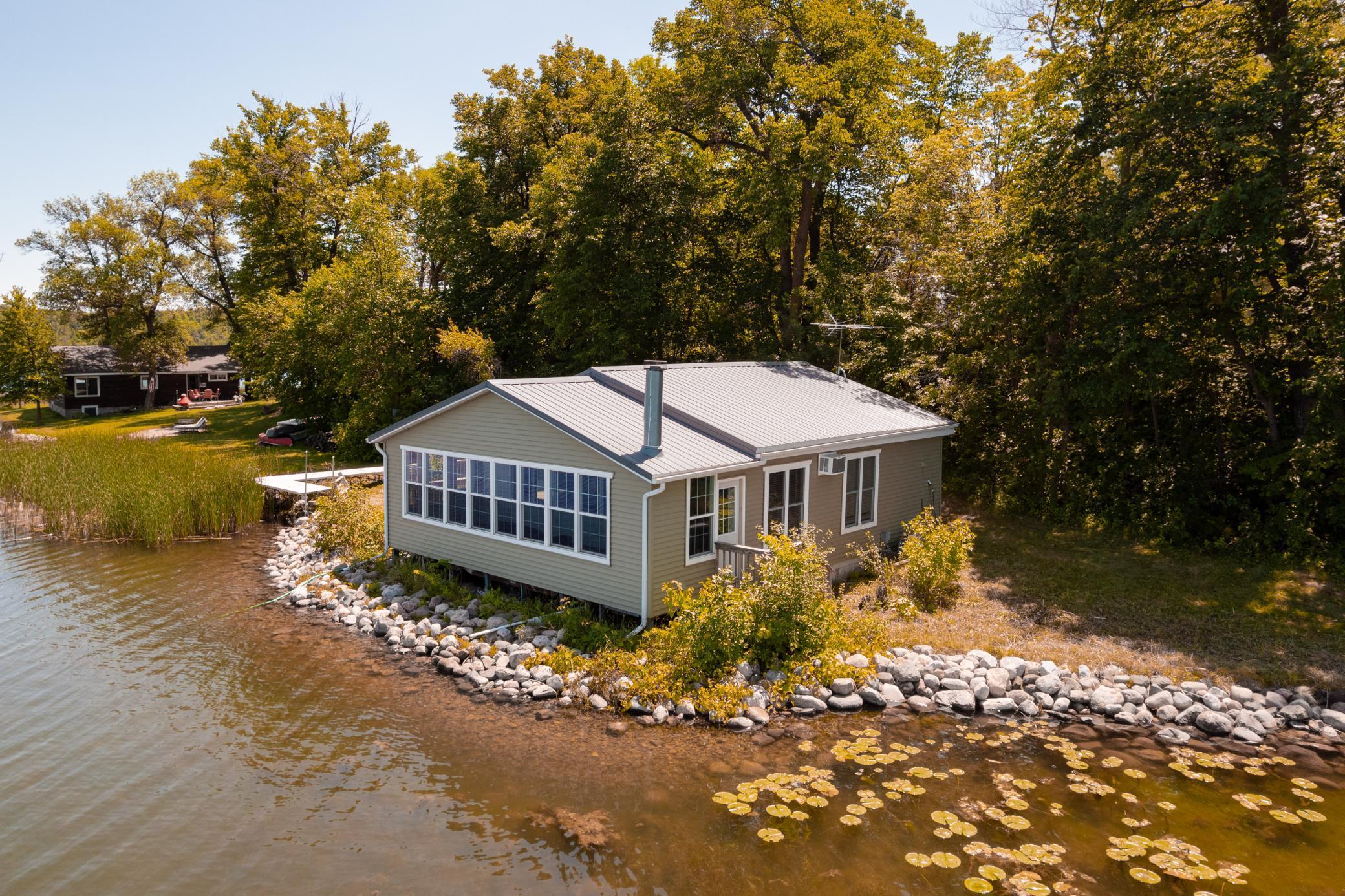 10020 S Rachel Road SW, Farwell, MN