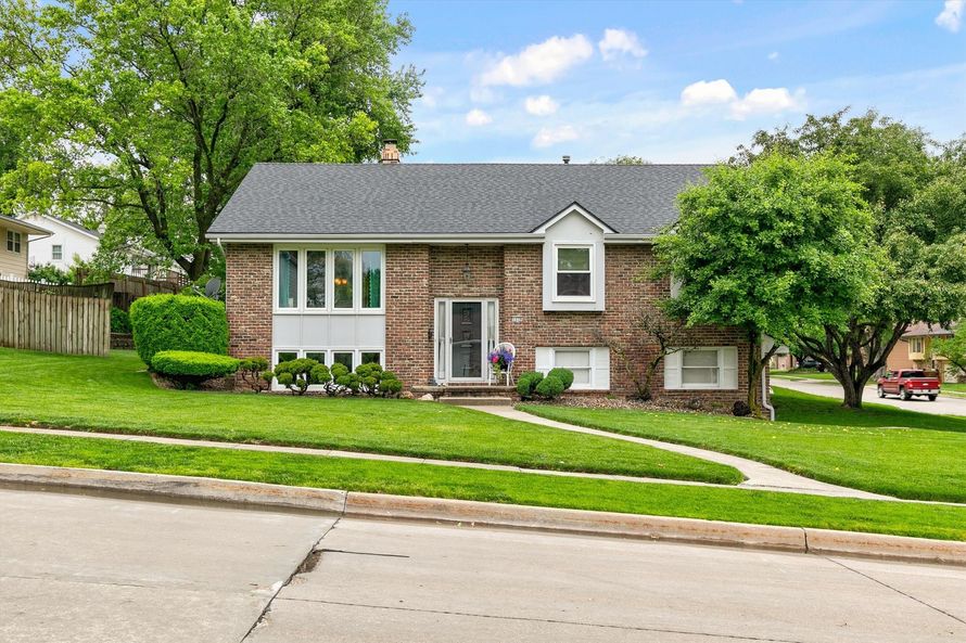 1236 20th St, West Des Moines, IA 50265 for sale - Stessa