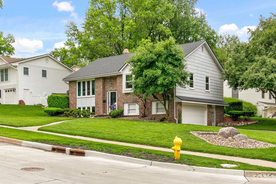 1236 20th St, West Des Moines, IA 50265 for sale - Stessa