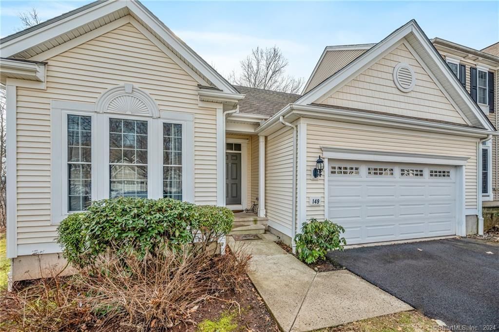 149 Sterling Drive 149, Newington, CT 06111, MLS #170622458 - Howard Hanna
