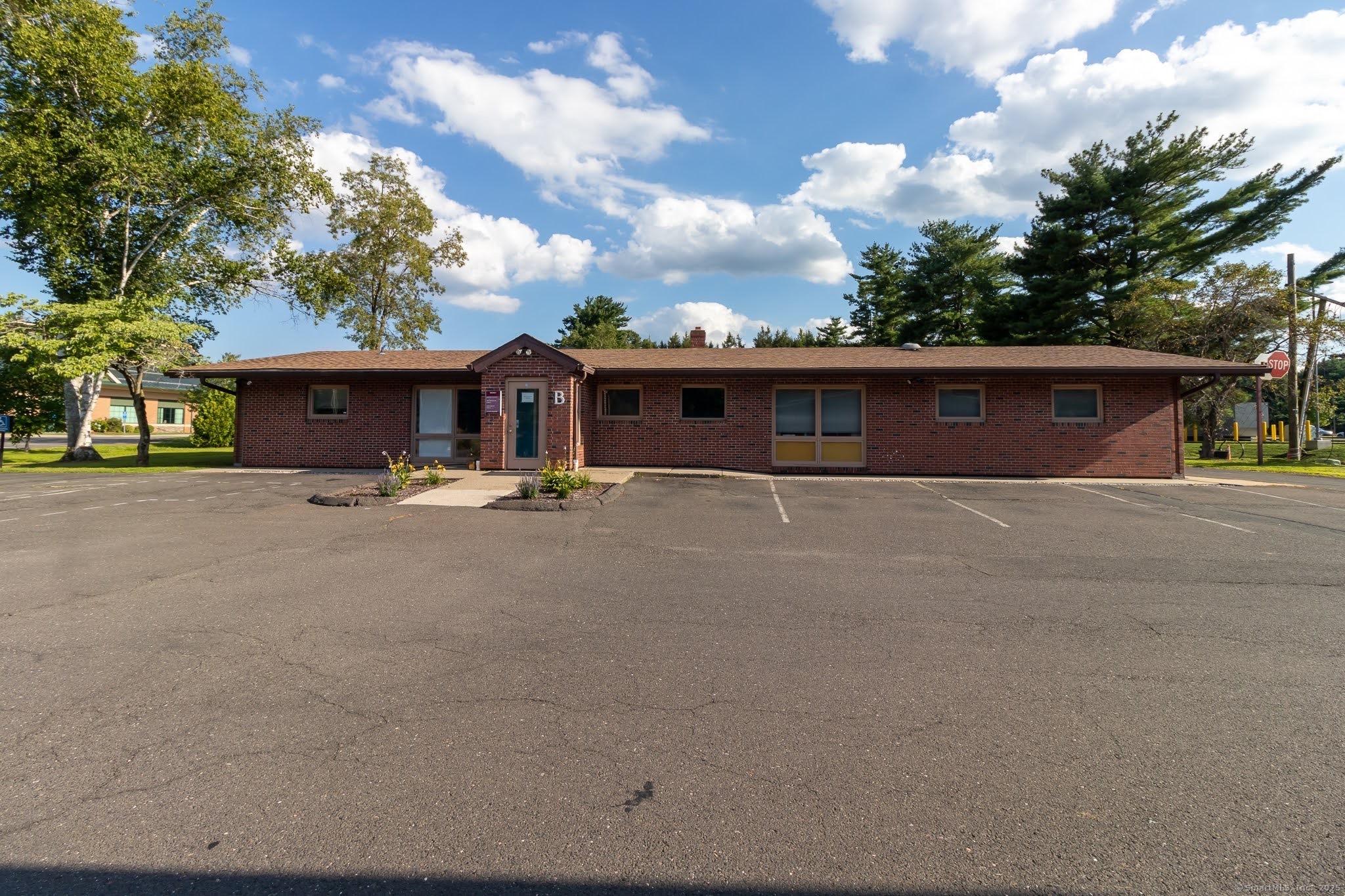 150 Hazard Avenue Unit B1 and B2, Enfield, CT 06082 | MLS 24115134 ...