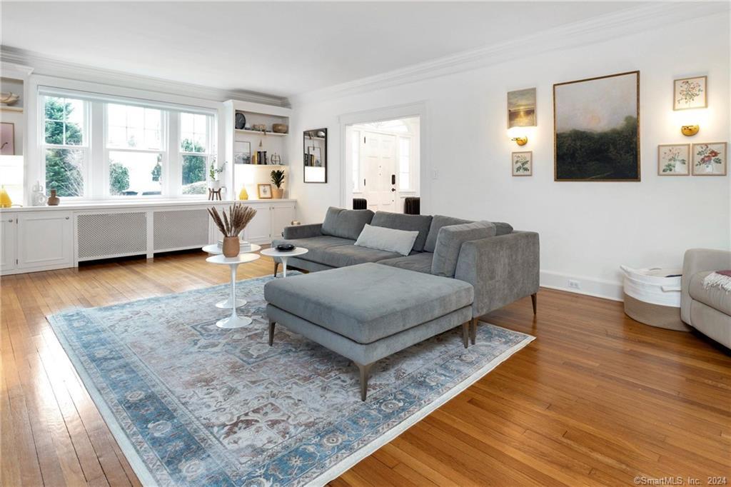 121 Fairview Avenue | Joshua Weisman