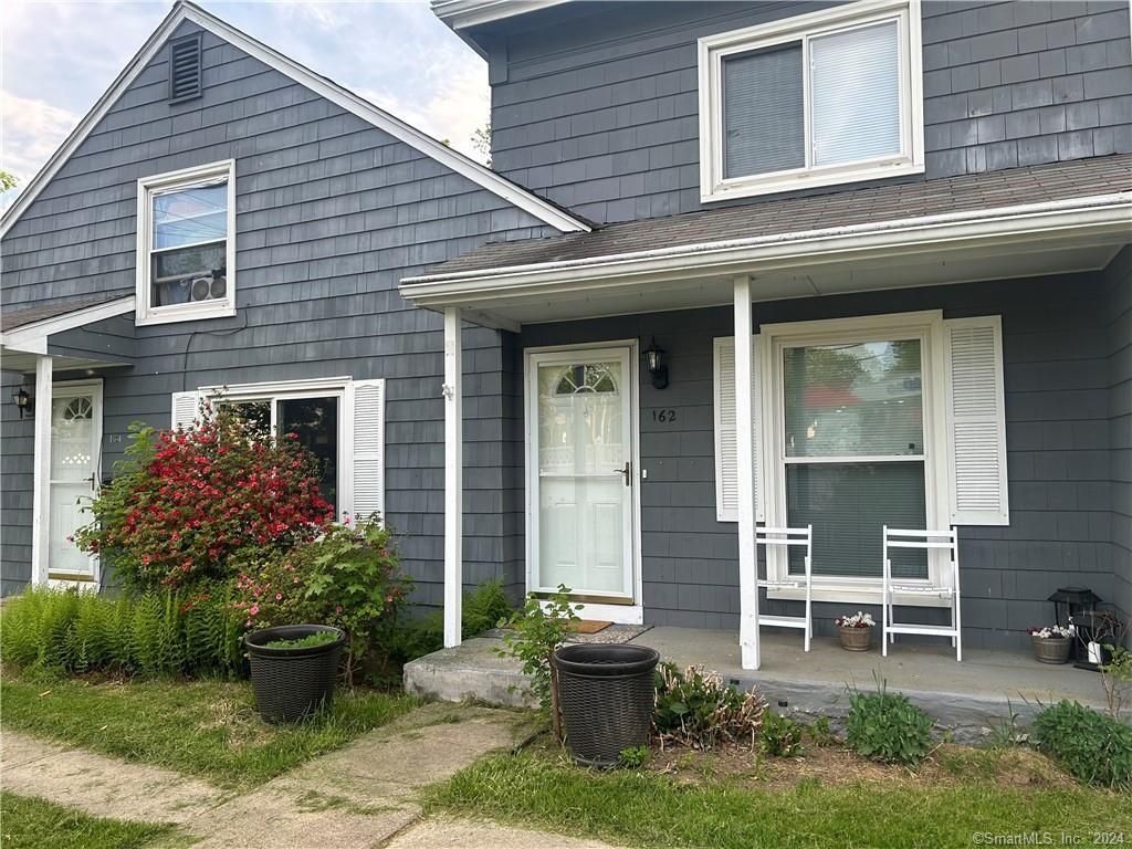 164 Main Street, East Hampton, CT 06424, MLS #170620213 - Howard Hanna