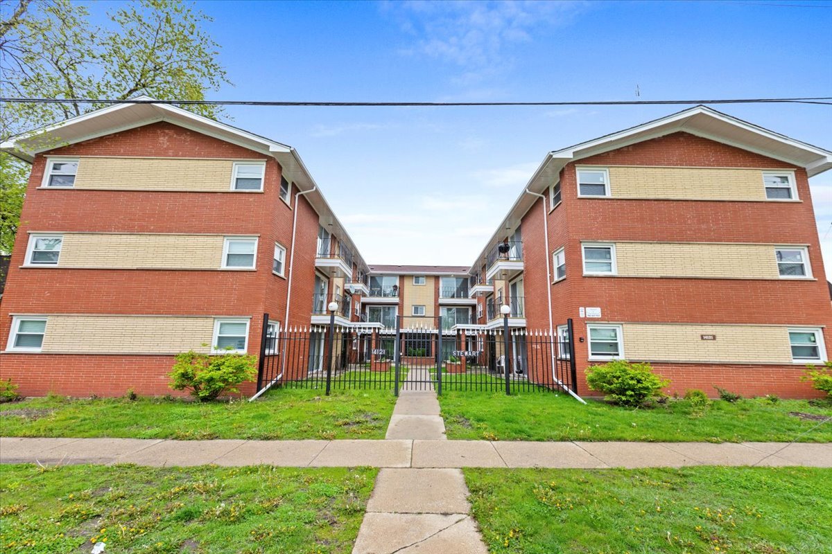 14121 S Stewart Avenue Unit 3E, Riverdale, IL 60827 | MLS 12359631 ...