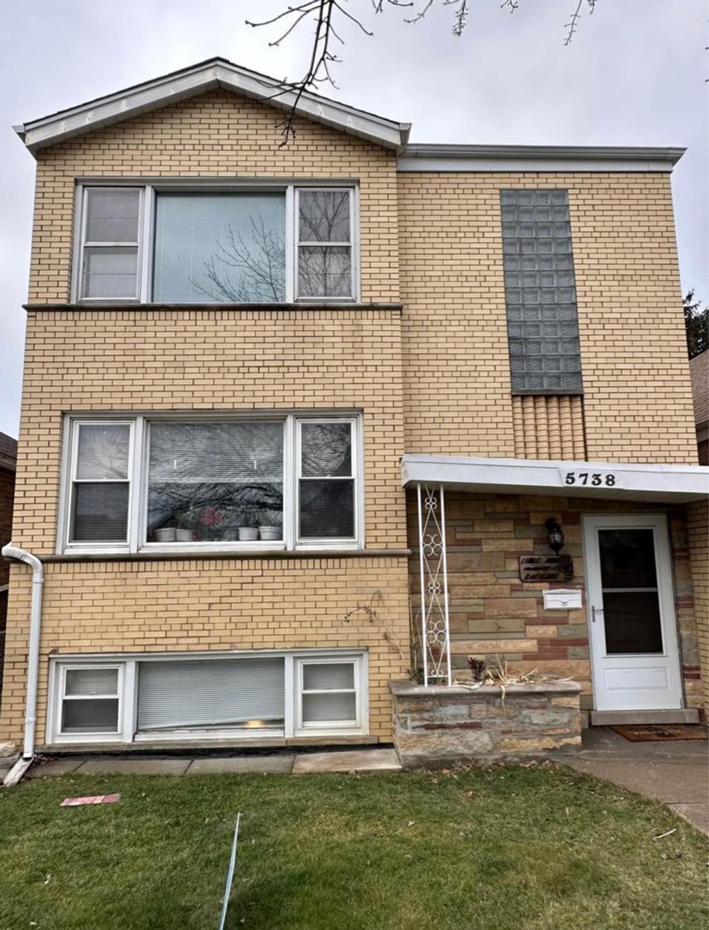 5738 S Kenneth Avenue Unit GARDEN, Chicago, IL 60629 | MLS 12181140 ...