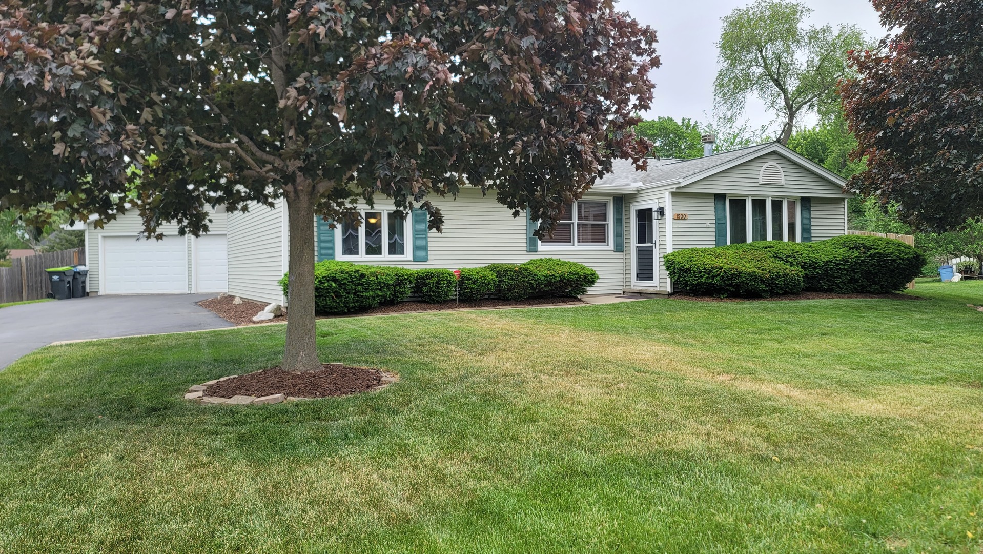 1500 WOODLAND DR, SYCAMORE, IL 60178 | REMAX