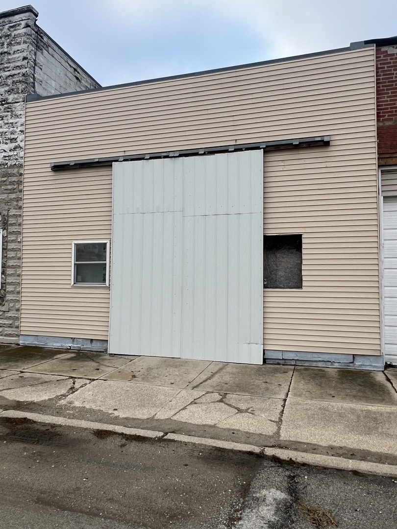 135 S Chicago Street, St. Anne, IL 60964 | MLS 11952036 | Listing ...