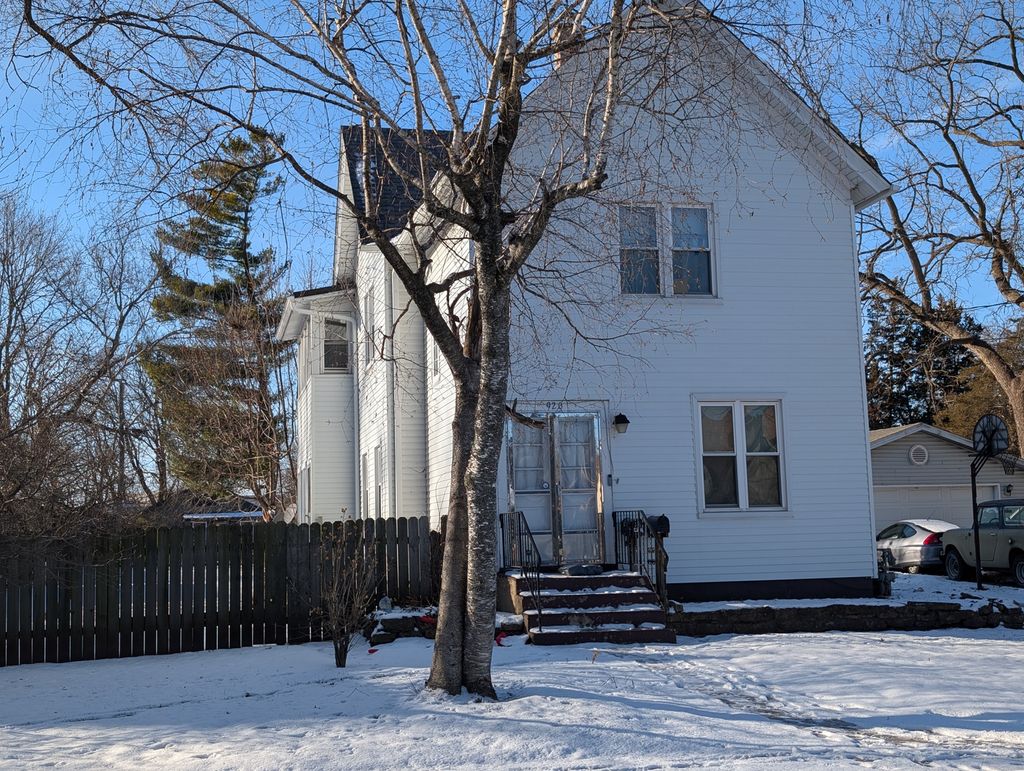 920 Augusta Avenue, Elgin, IL 60120 | MLS 12539595 | Listing ...