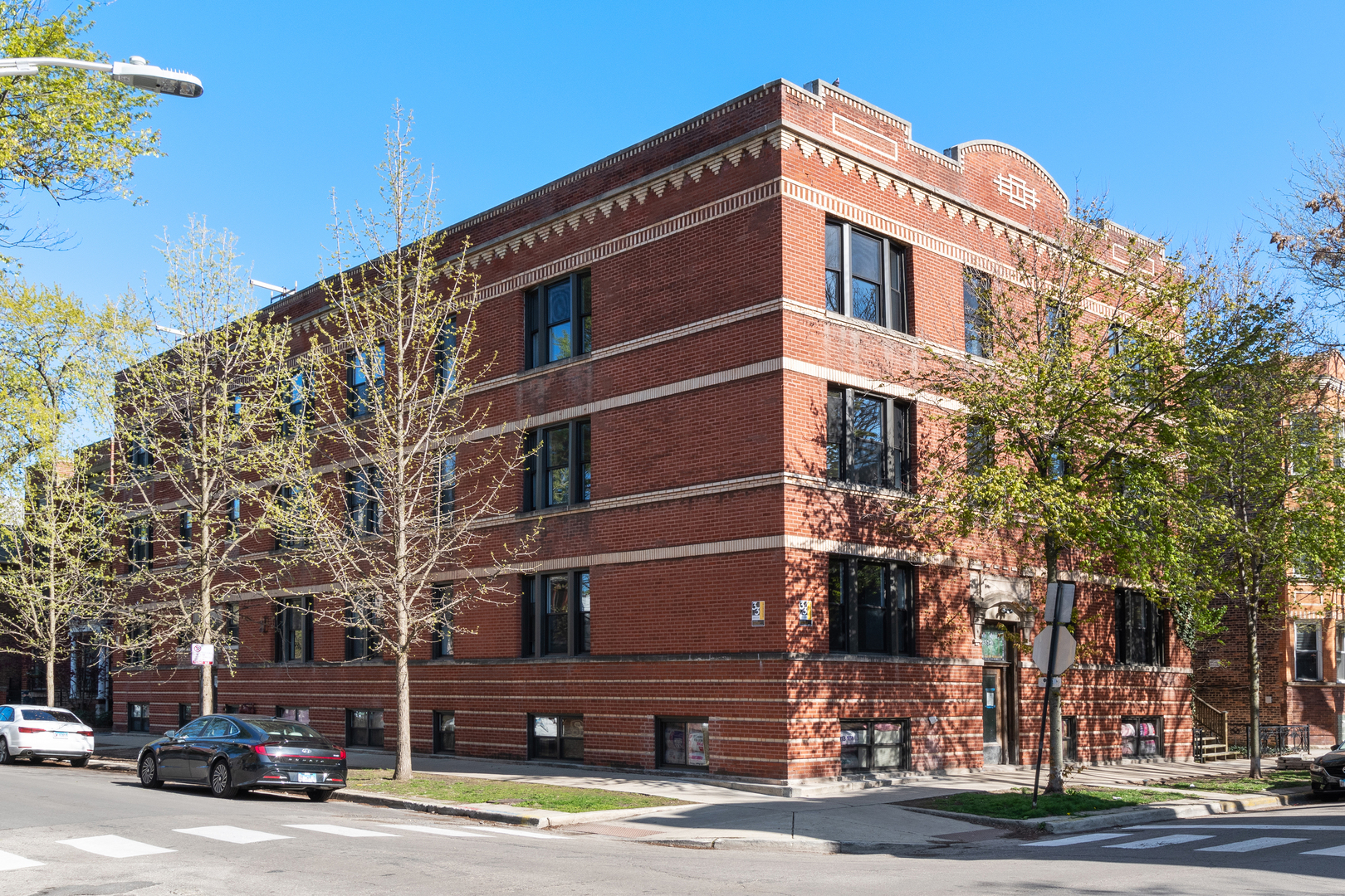 2053 W Iowa Street Unit 2, Chicago, IL 60622 | MLS 12381387 | Listing Information | Coldwell ...