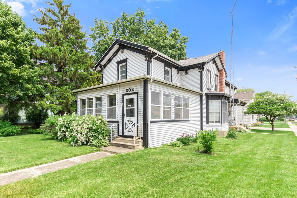 202 N Main Street, Sandwich, IL 60548 | MLS 11789058 | Listing ...