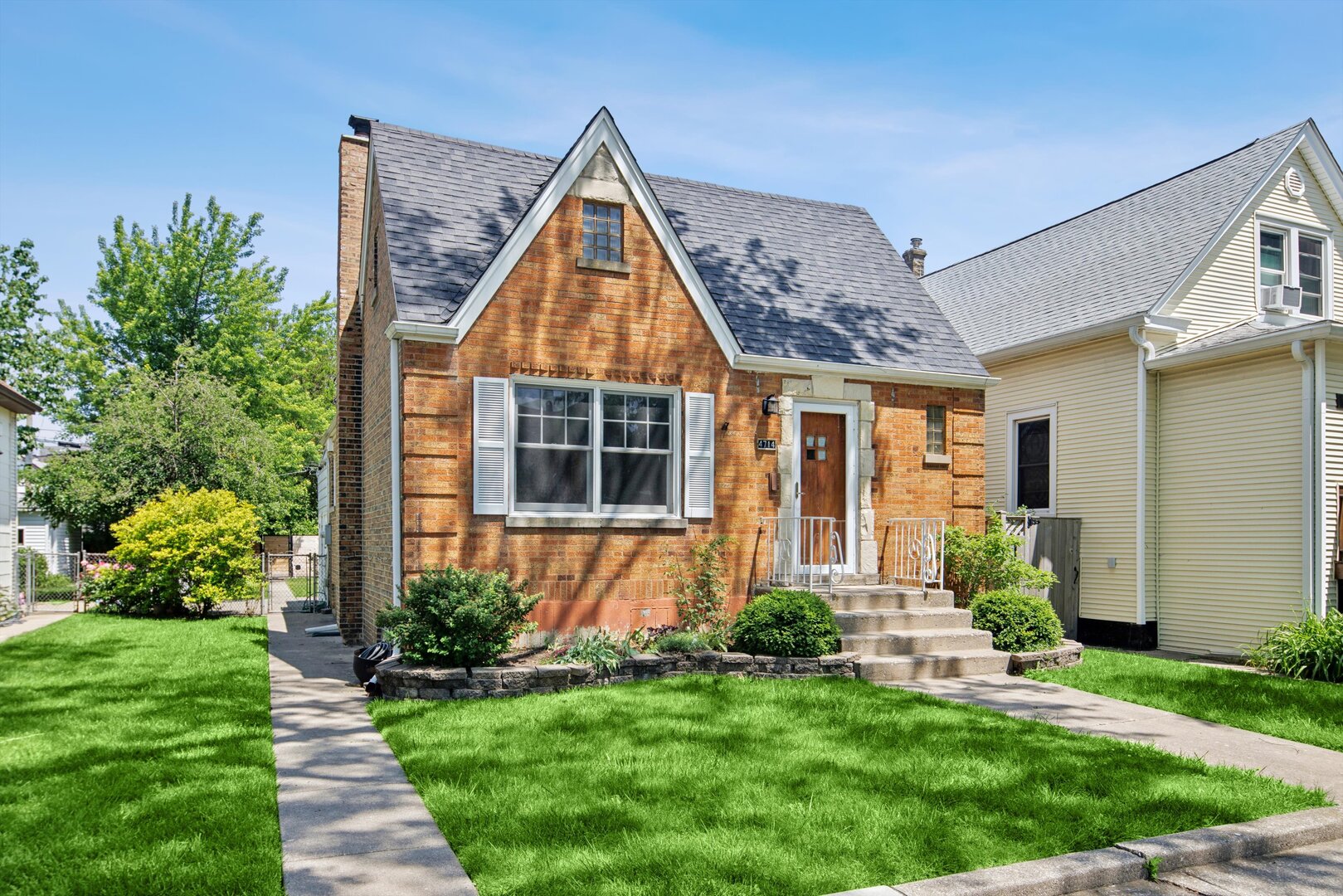 4714 W warwick Avenue, Chicago, IL 60641 | MLS 12573069 | Listing ...