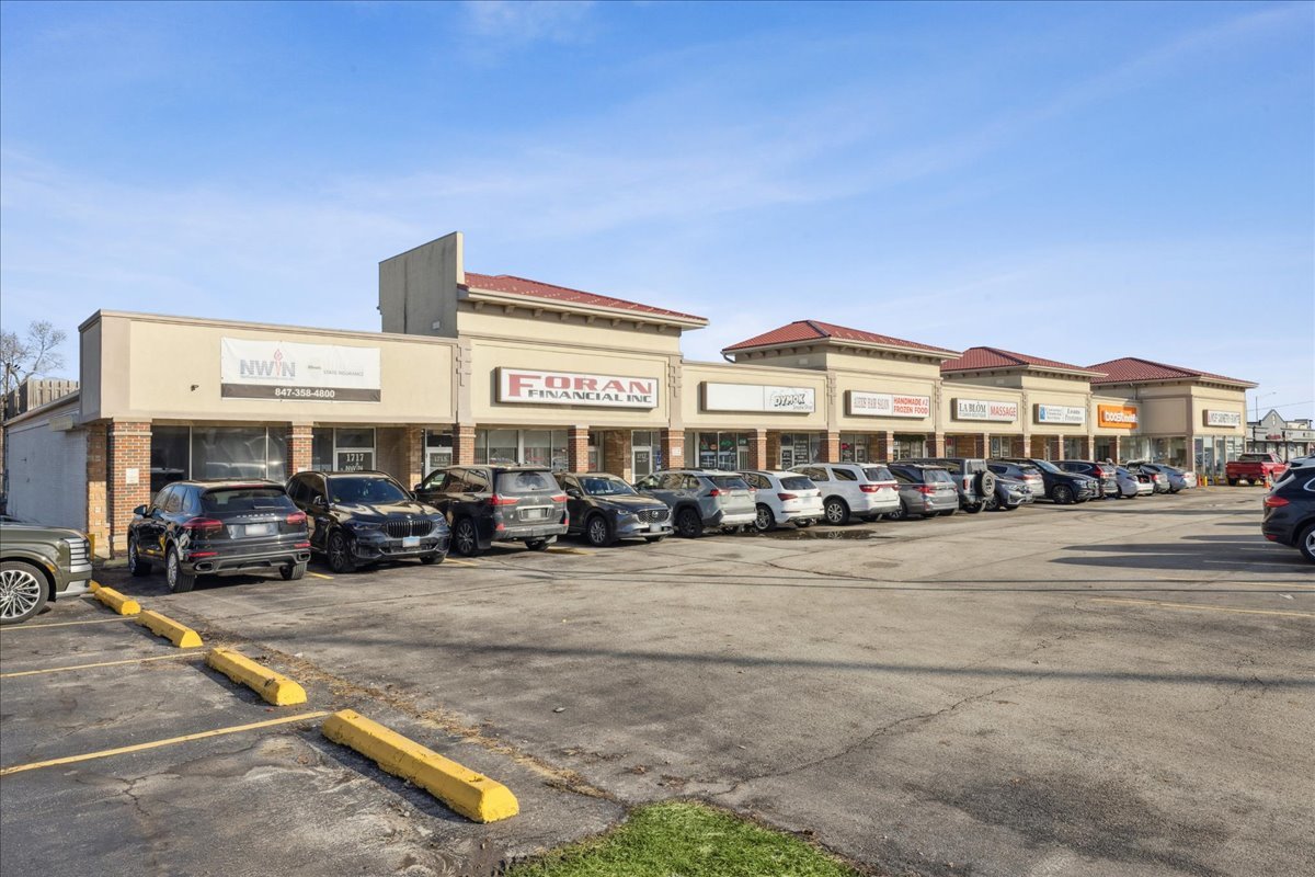 1717 N Rand Road, Palatine, IL 60074 | MLS 12543819 | Listing ...
