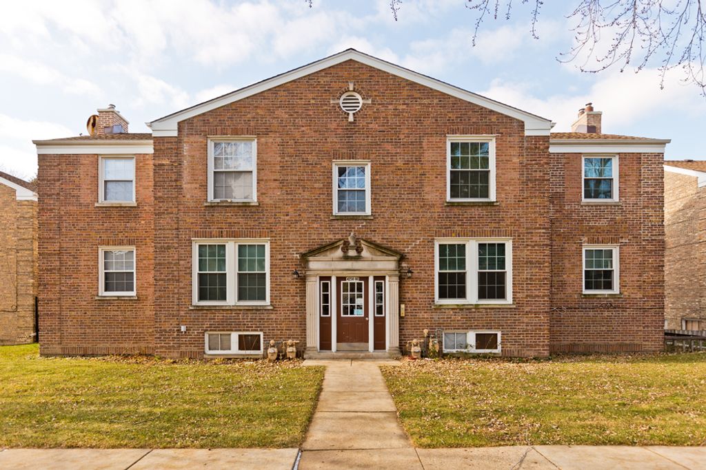 4243 W Nelson Street Unit 2, Chicago, IL 60641 | MLS 12173772 | Listing ...