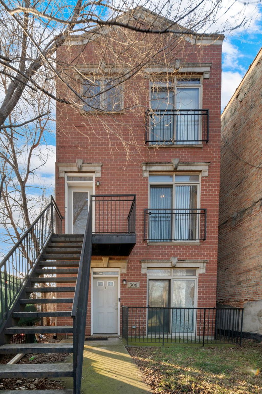 306 N Hamlin Avenue Unit 3, Chicago, IL 60624 | MLS 12147602 | Listing ...