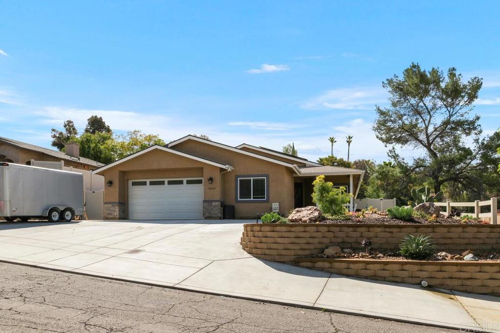 12025 McWest Ln Lakeside | House for Sale in Lakeside | PTP2101872 | rennie