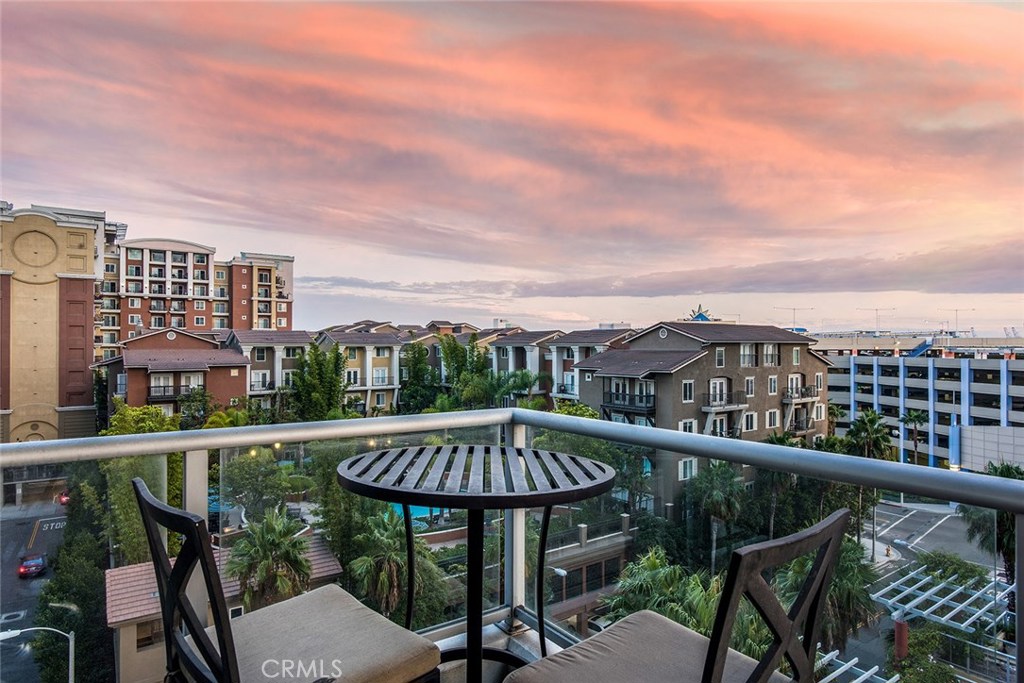 402-400 Ocean Boulevard, Downtown (DT), Long Beach | Condo for Sale in ...