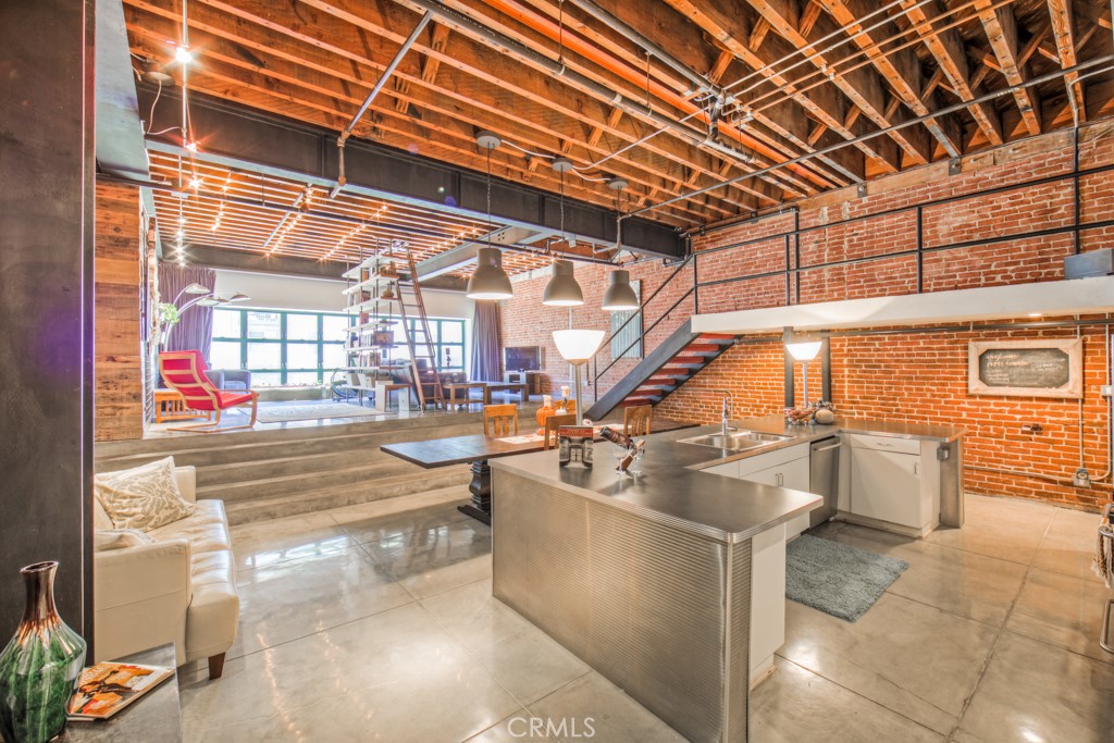 2E-100 5th Street,,Kress Lofts, Long Beach | Condo for Sale in Long Beach | PW21066039 | rennie