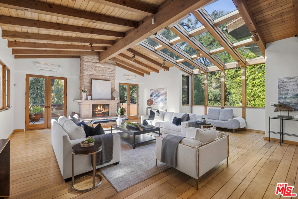 2770 Hutton Drive Beverly Hills | House for Sale in Beverly Hills ...