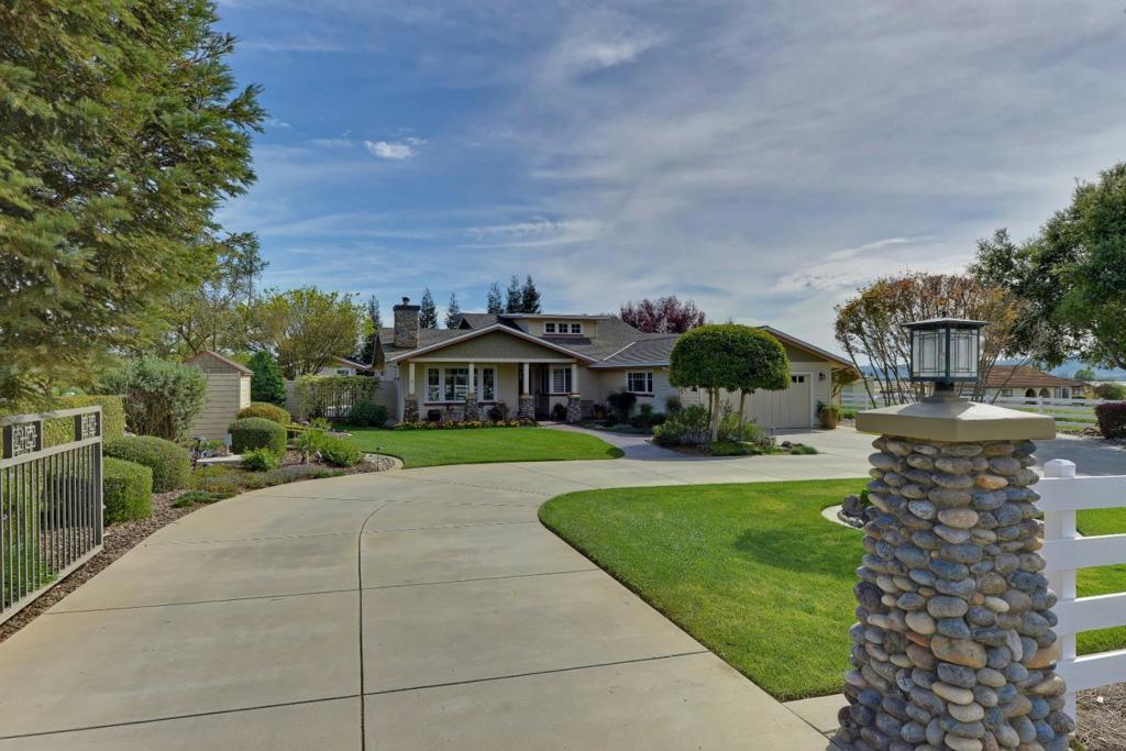 3100 Dryden Avenue Gilroy | House for Sale in Gilroy | ML81456440 | rennie