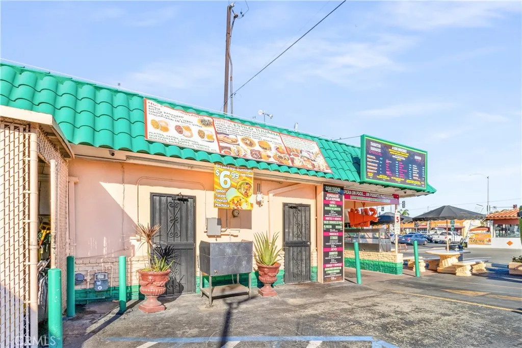 7916 Eastern Avenue, Bell Gardens, CA 90201 | MLS DW25244608 | Listing ...