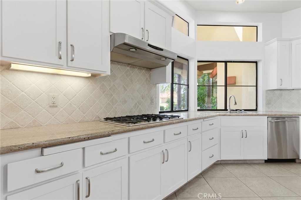 7313 CALLE LOS MANZANOS, BAKERSFIELD, CA 93309 | REMAX