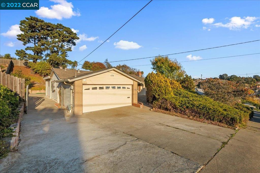 2426 Shamrock Dr Dr, TARA HILLS, San Pablo | House for Sale in San ...